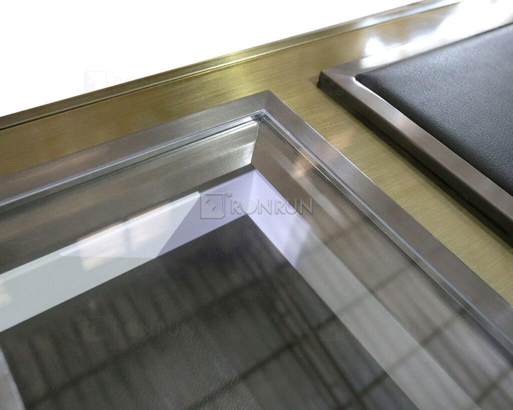 Customizable Countertop Display Case for Jewelry Store